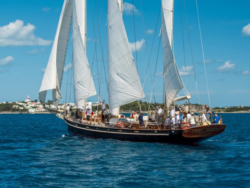 Emergency Steering with a Drogue: A New Approach - Newport Bermuda Race